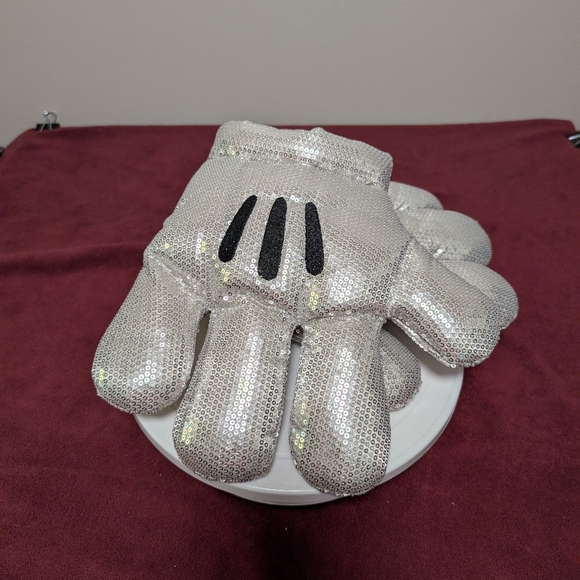 Disney | Costumes | Disneyland 6th Anniversary Diamond Mickey Gloves | Poshmark